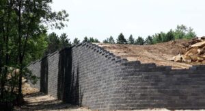 SEGMENTAL RETAINING WALLS – GeoWall Designs